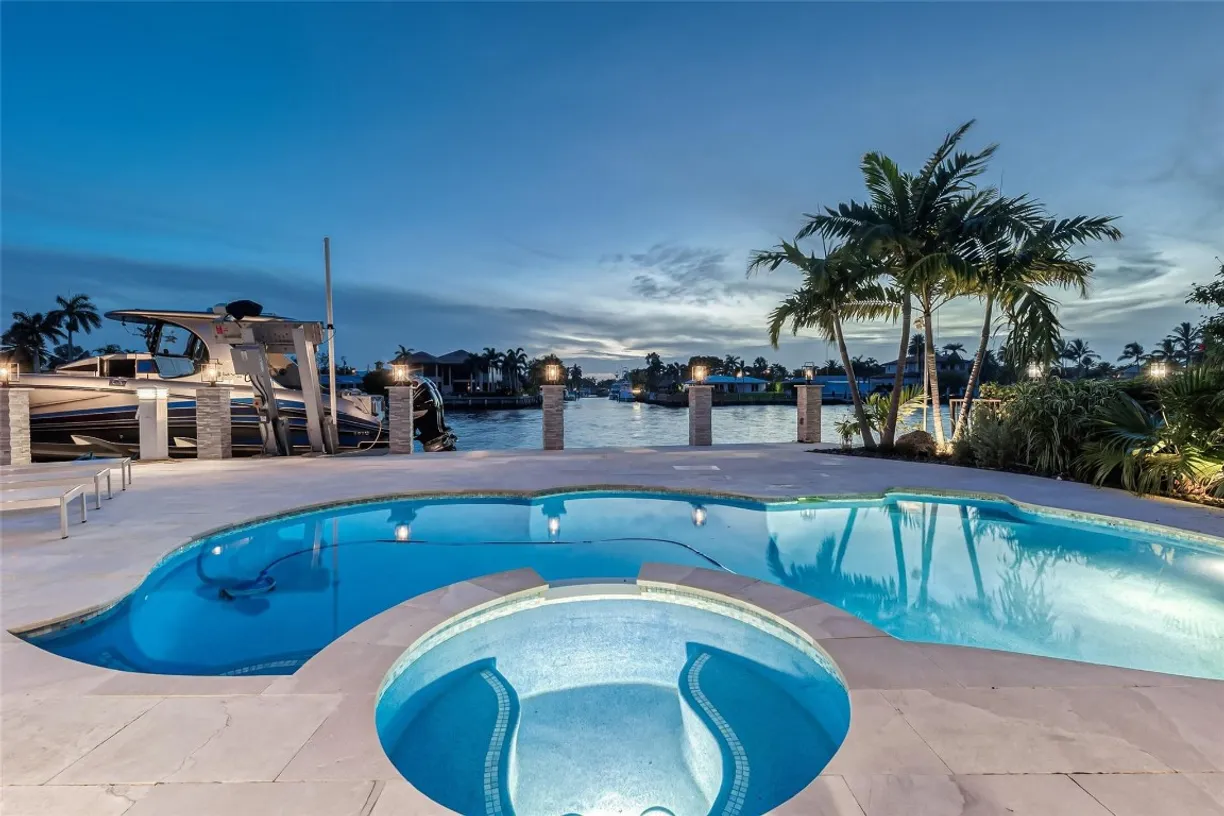 2005 N Riverside Drive, Pompano Beach, FL 33062 Property for rent