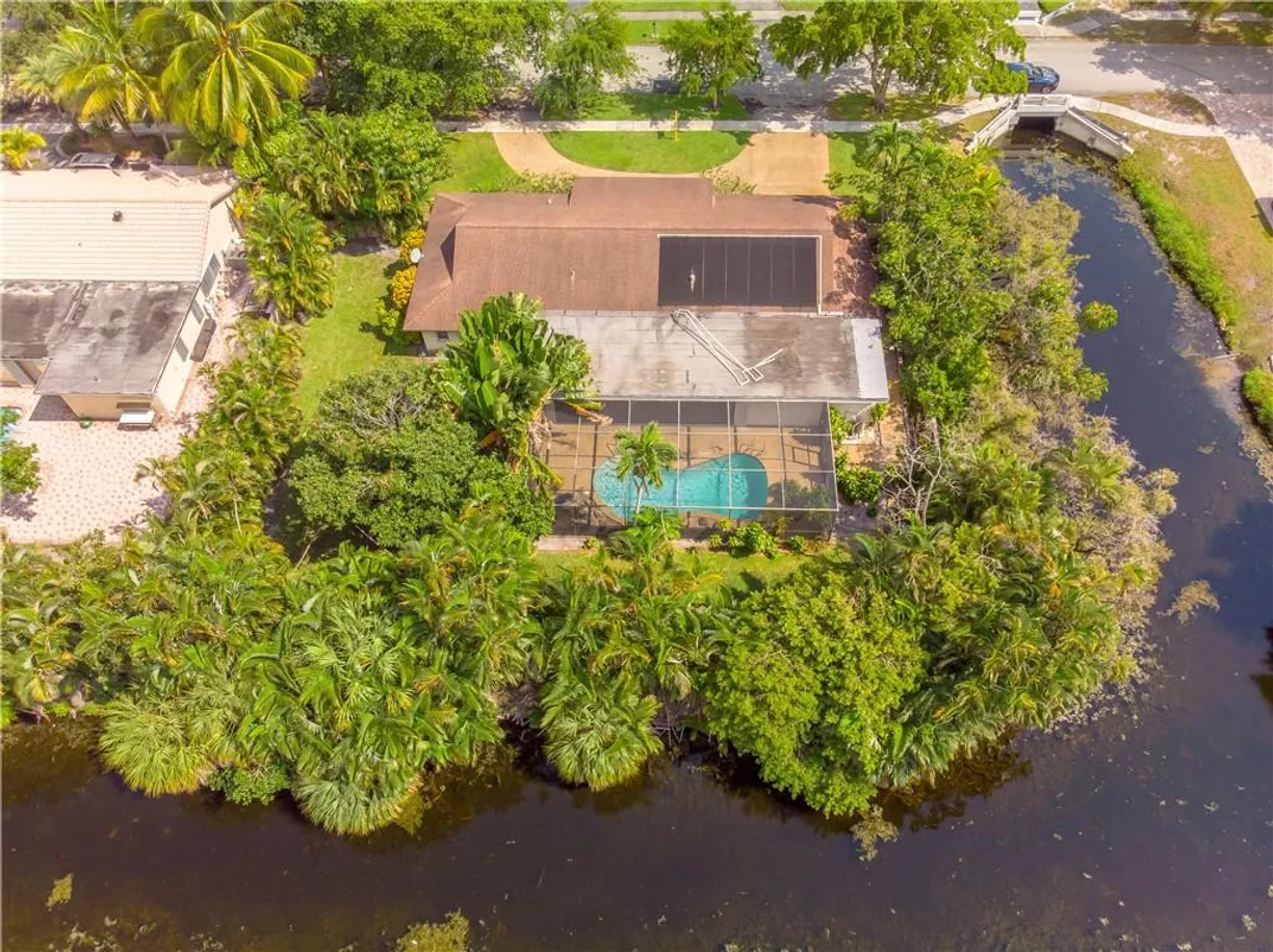 1701 SW 75th Ter, Plantation, FL 33317 Property for rent