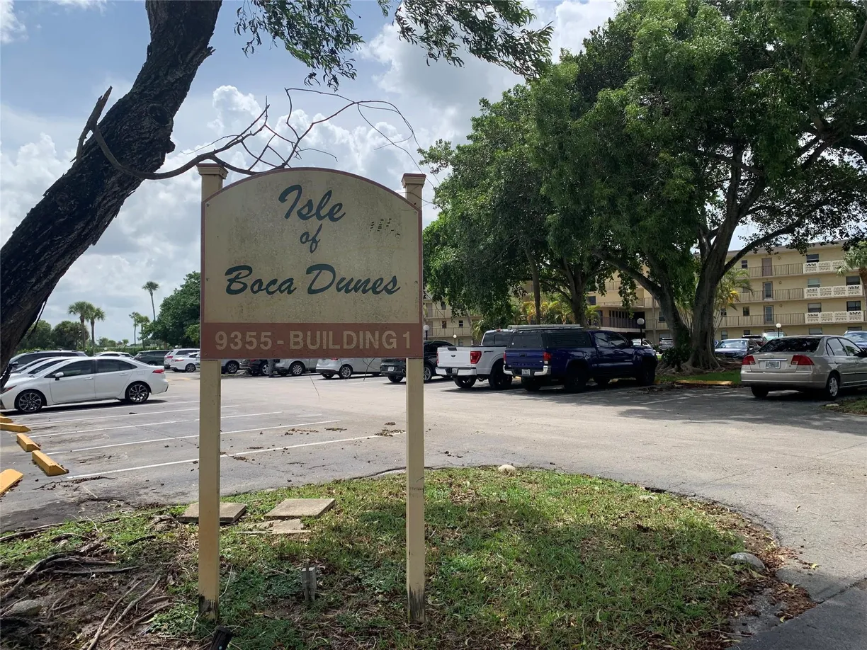 9355 SW 8th St #321, Boca Raton, FL 33428 Property for sale