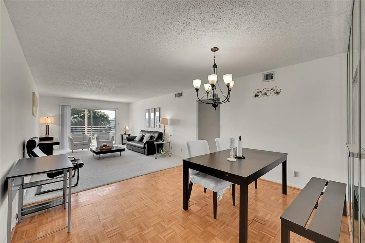 3203 Portofino Point #M4, Coconut Creek, FL 33066 Property for sale