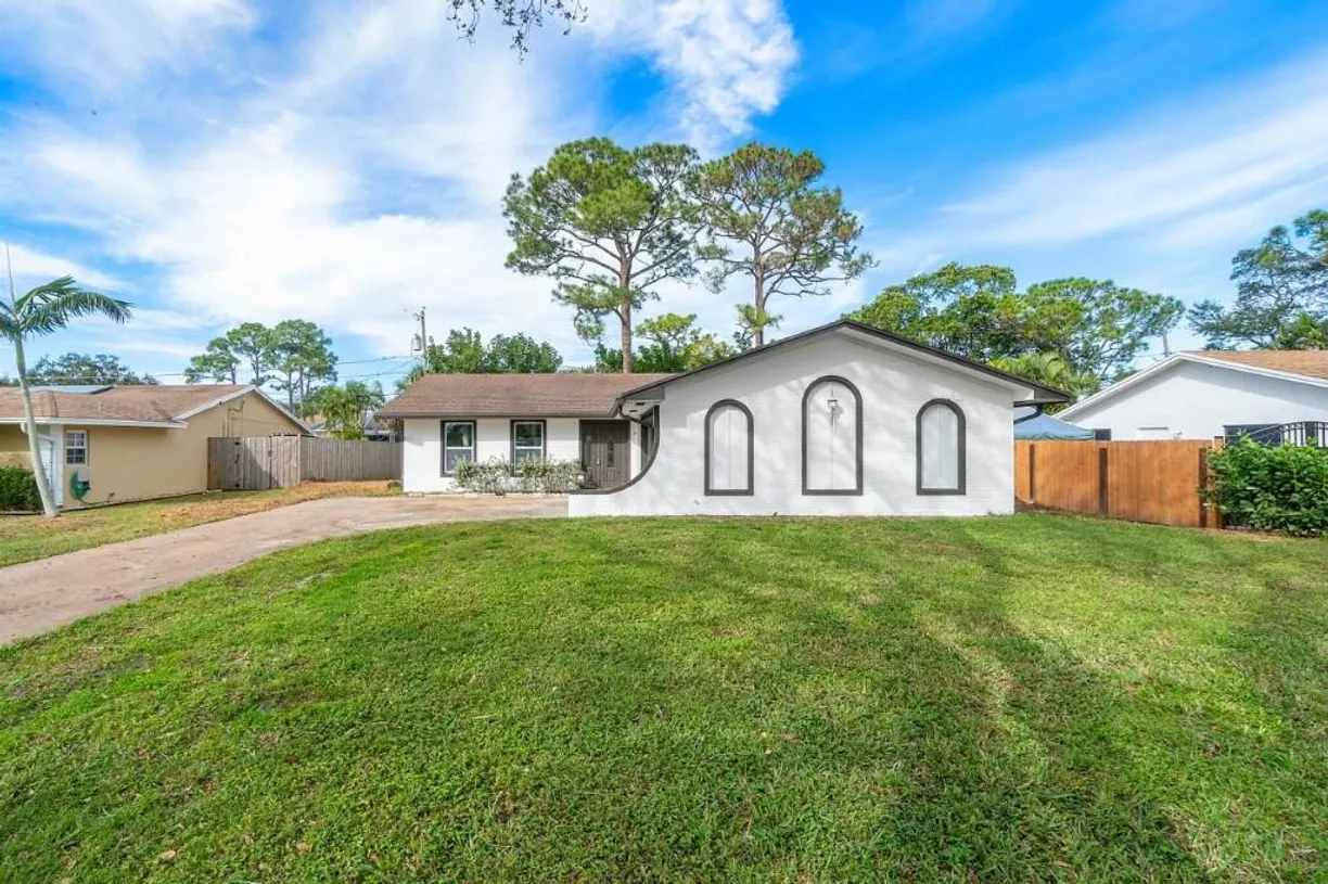 4679 Dolphin Drive, Lake Worth, FL 33463 Property for sale