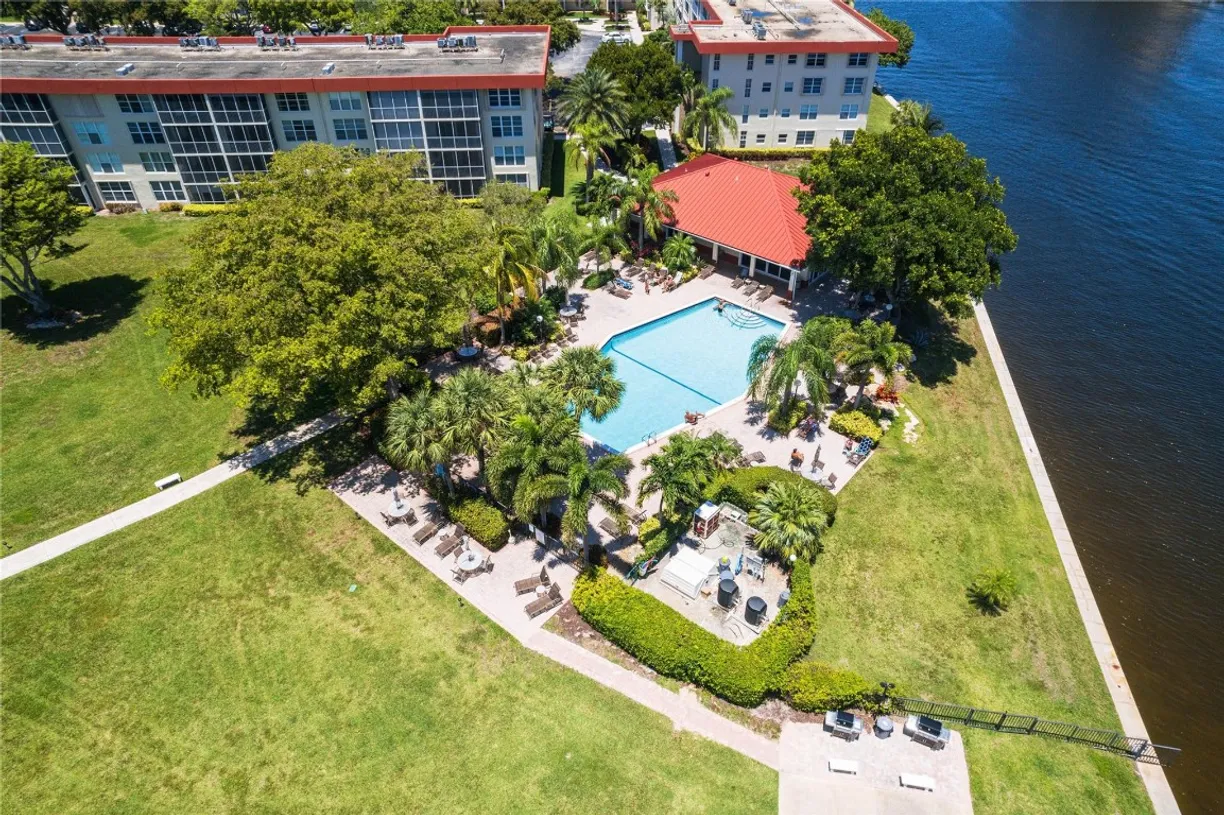 3150 NE 48th Court #410, Lighthouse Point, FL 33064 Property for sale