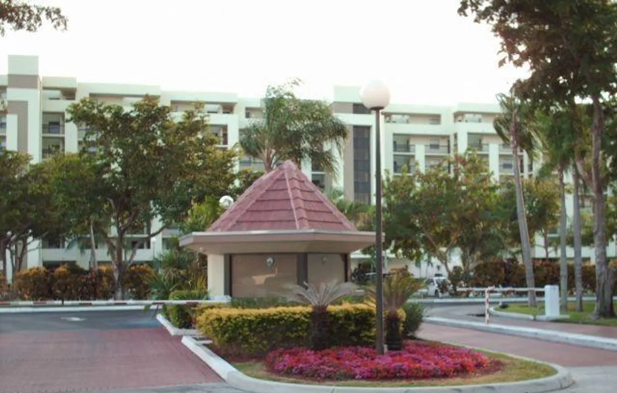 7050 NW 44th Street #506, Lauderhill, FL 33319 Property for sale