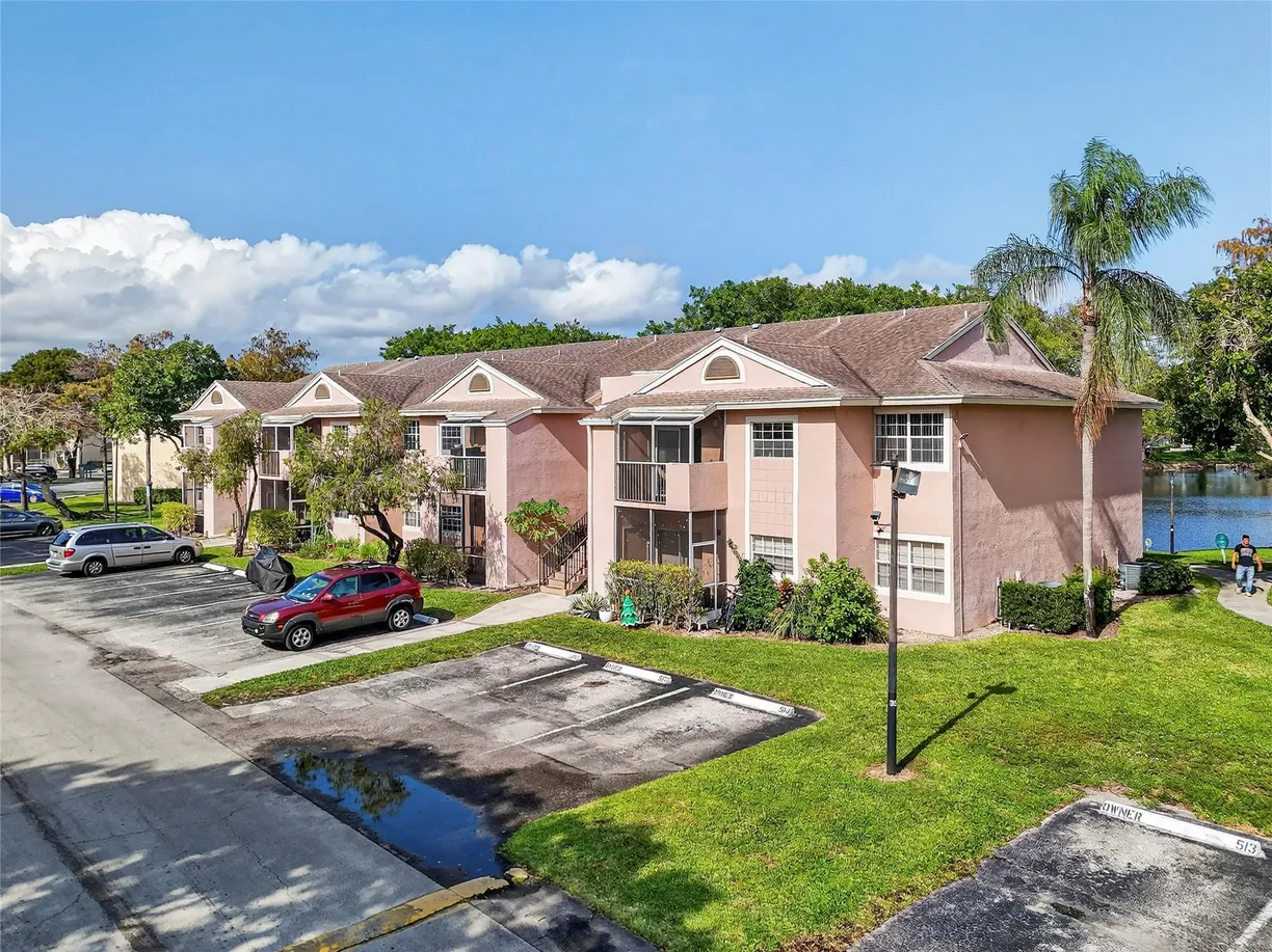 641 Cypress Lake #E18, Pompano Beach, FL 33064 Property for rent