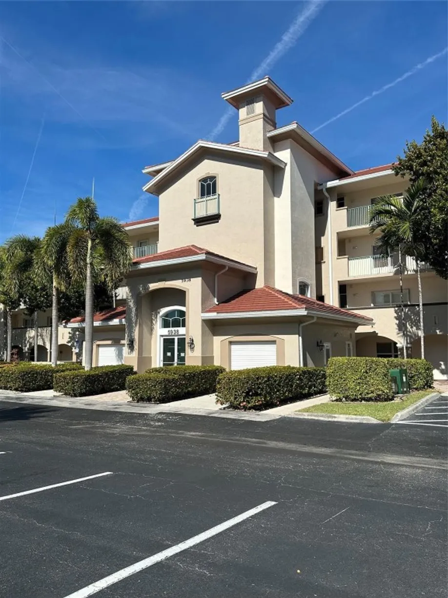 5938 Crystal Shores Drive #208, Boynton Beach, FL 33437 Property for sale