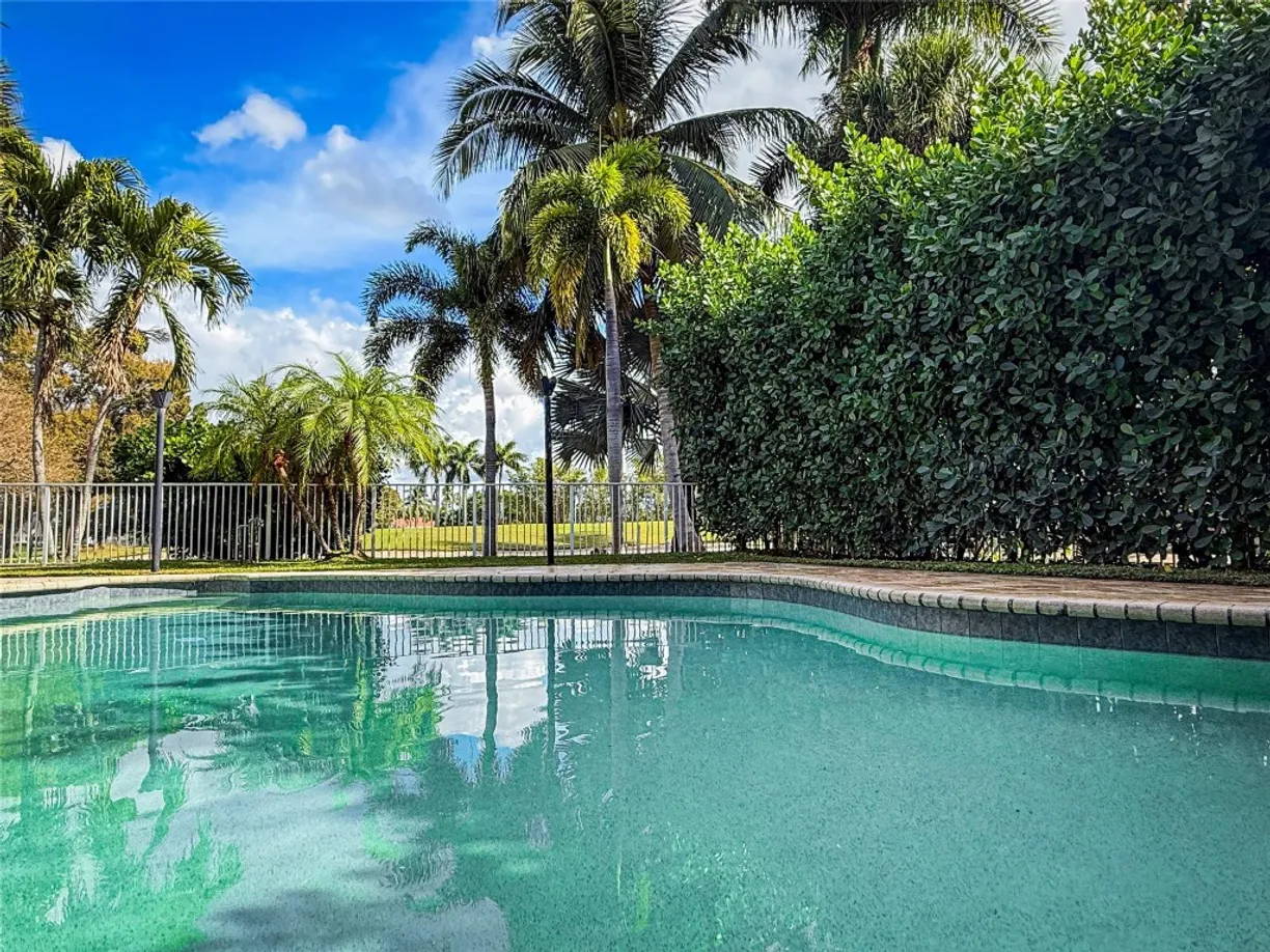 1919 S Club Drive, Wellington, FL 33414 Property for sale