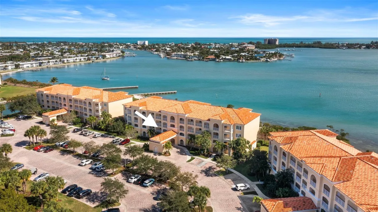 21 Harbour Isle Drive #203, Fort Pierce, FL 34949 Property for sale