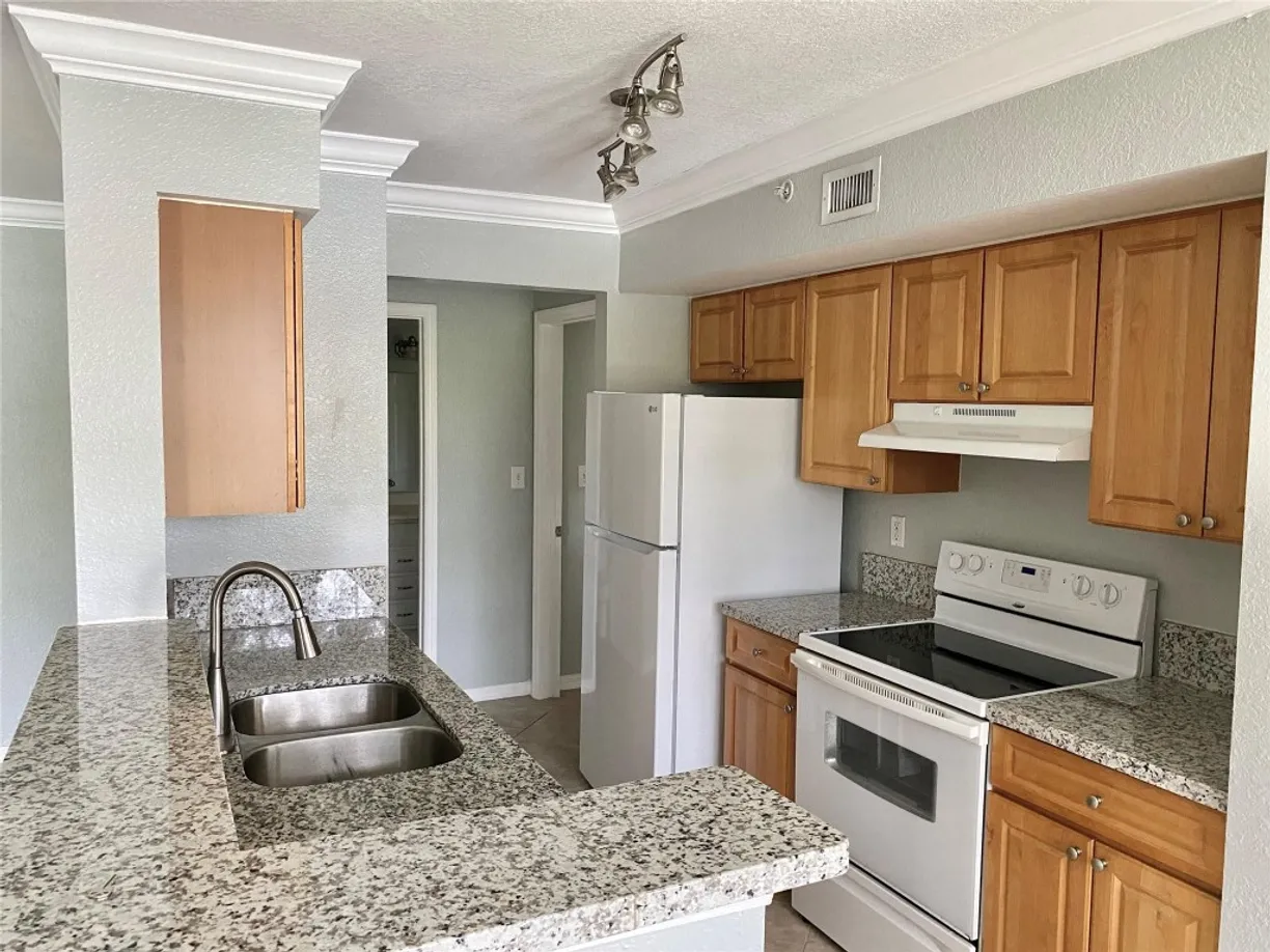 15065 Michelangelo Boulevard #202, Delray Beach, FL 33446 Property for rent
