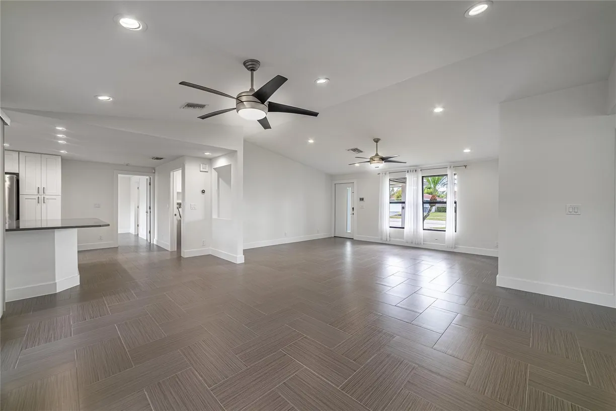 8460 Raymond Drive, Boynton Beach, FL 33472 Property for sale