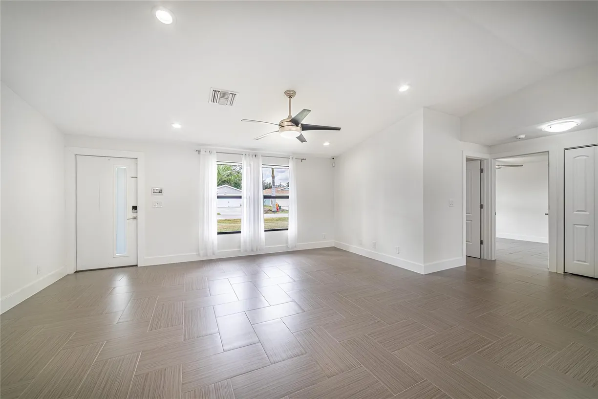 8460 Raymond Drive, Boynton Beach, FL 33472 Property for sale