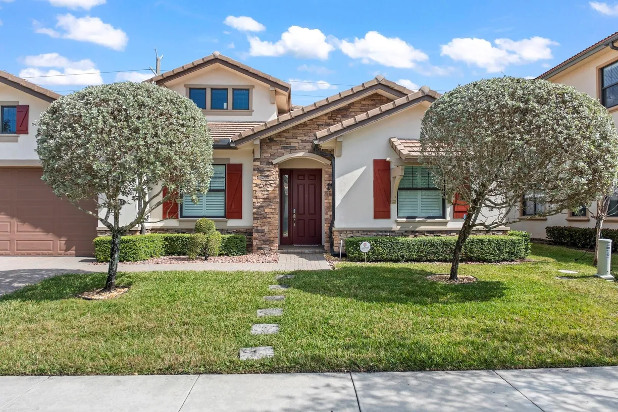 8840 Watercrest Cir Circle E, Parkland, FL 33076 Property for sale