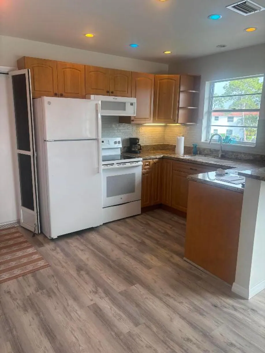 2600 SE Ocean #Y15, Stuart, FL 34996 Property for rent