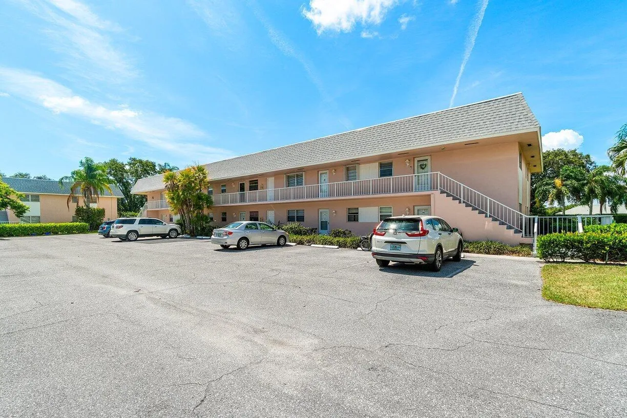 18081 SE Country Club Drive #Bldg 15 Unit 149, Tequesta, FL 33469 ...