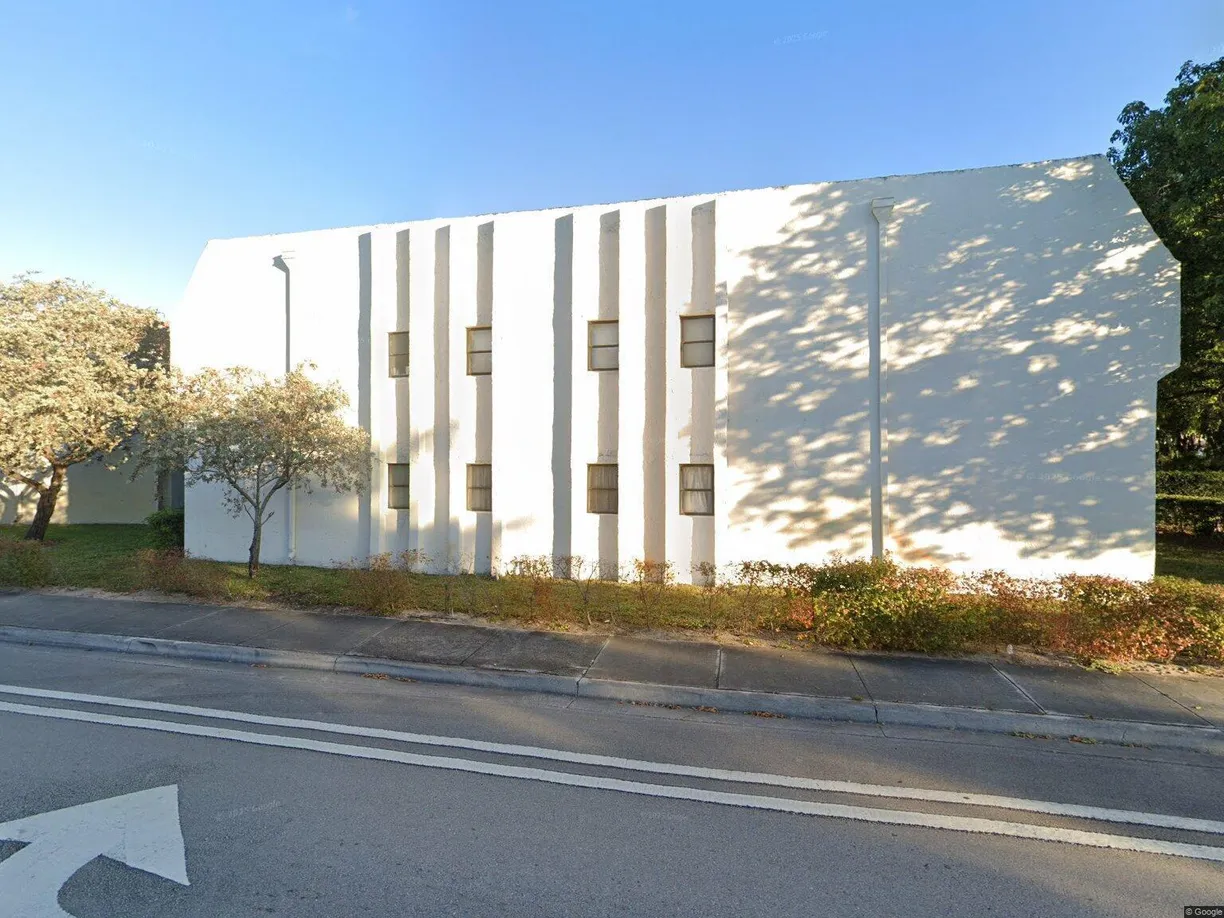 3177 Coral Hills Drive #1e, Coral Springs, FL 33065 Property for rent