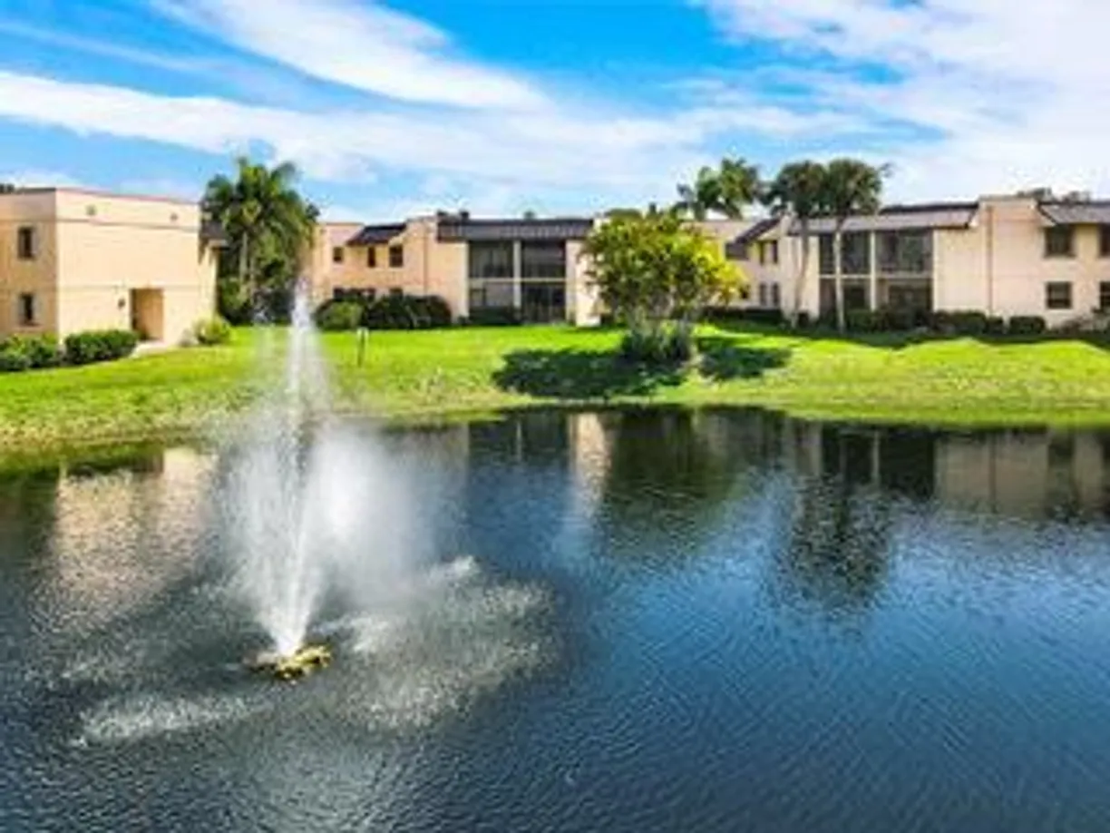 2069 NE Collins Circle #7-50, Jensen Beach, FL 34957 Property for sale