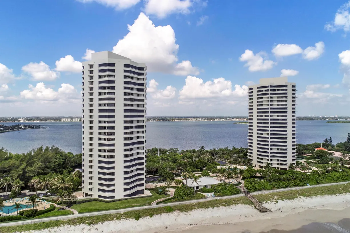 5070 N Ocean Drive #2c, Singer Island, FL 33404 Property for sale