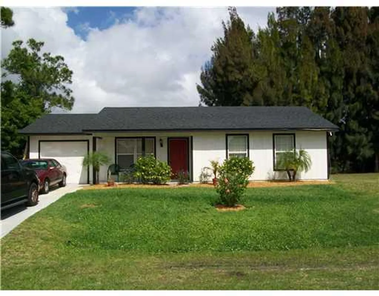 1050 SW Fenway Road, Port St Lucie, FL 34953 Property for rent