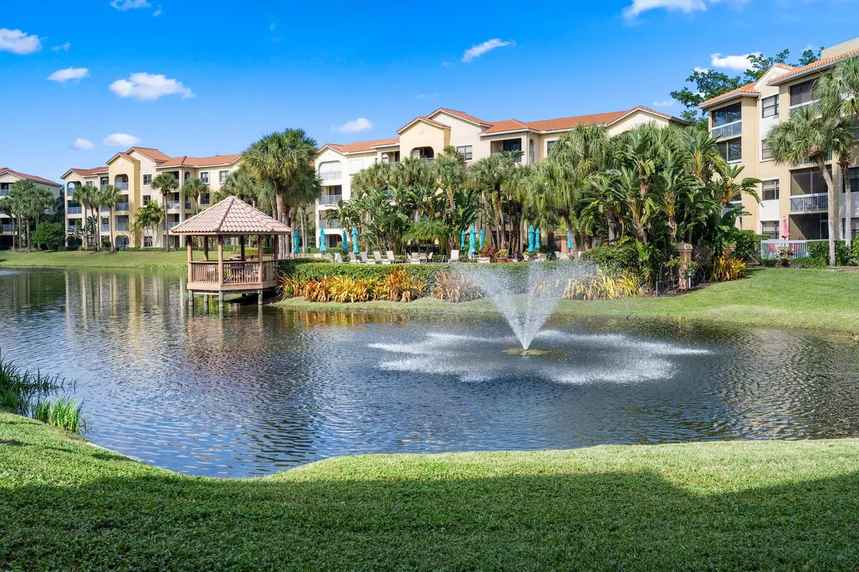 600 Uno Lago Drive #104, Juno Beach, FL 33408 Property for sale