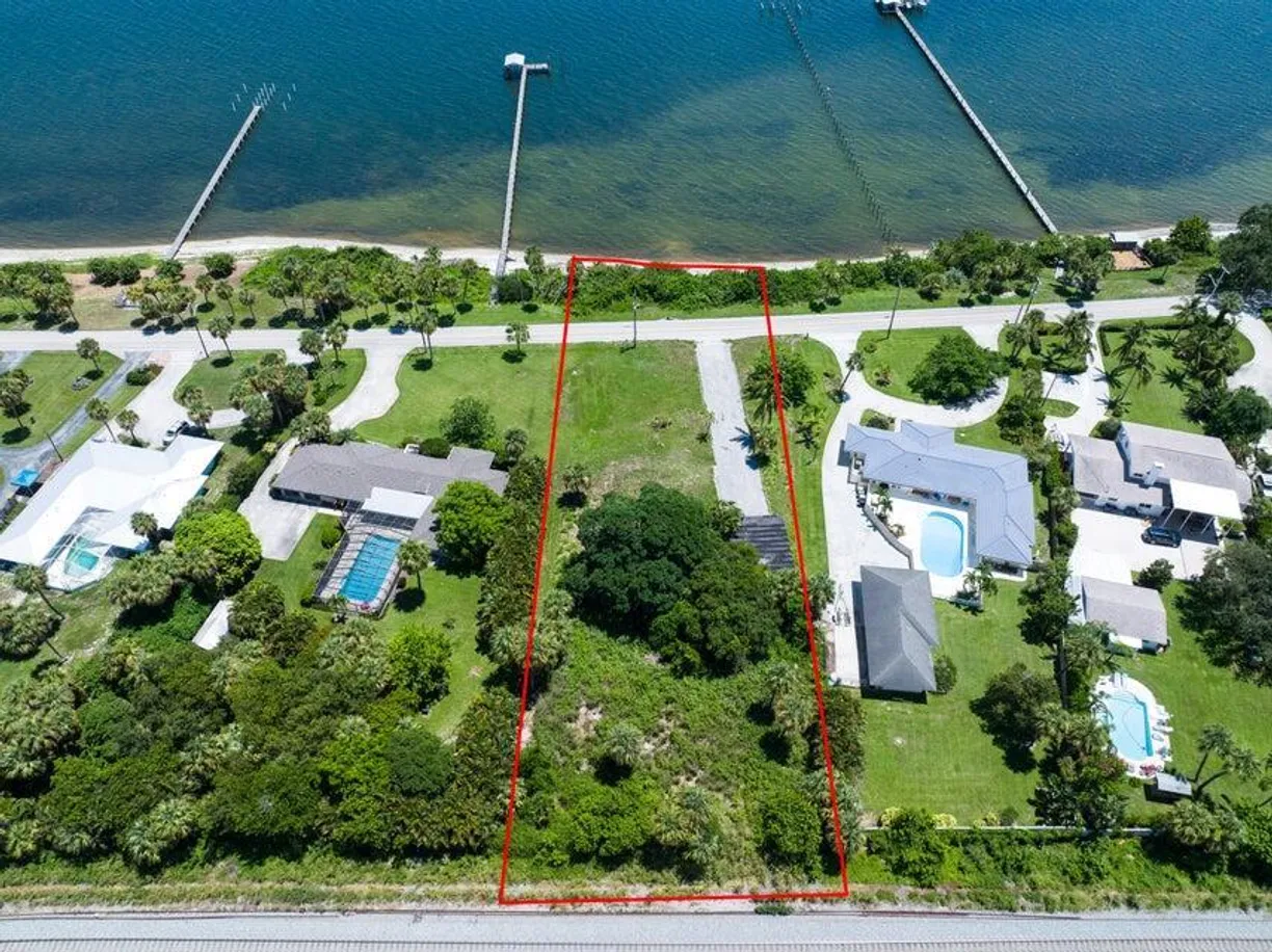 1811 S Indian River, Fort Pierce, FL 34950 Property for sale
