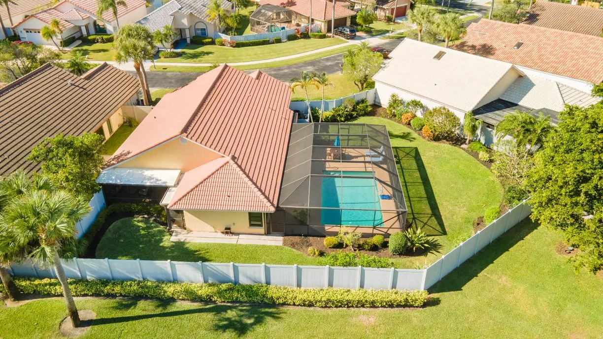 107 Executive, Boynton Beach, FL 33436 Property for sale