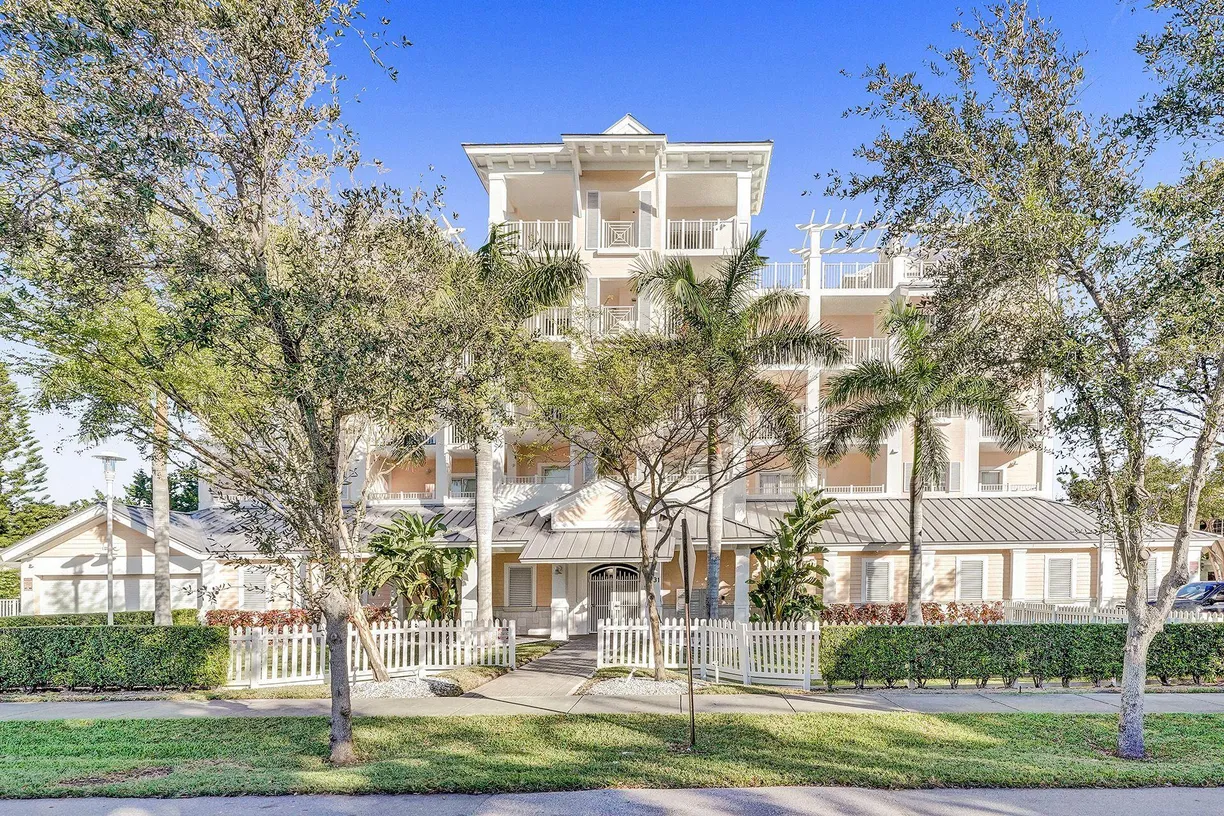 1931 NE 2nd Street #302, Deerfield Beach, FL 33441 Property for sale