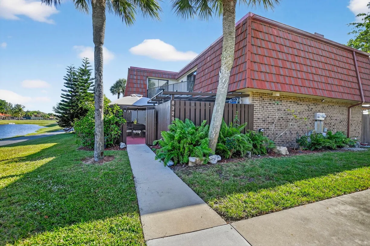 8329 Boca Rio Drive, Boca Raton, FL 33433 Property for sale