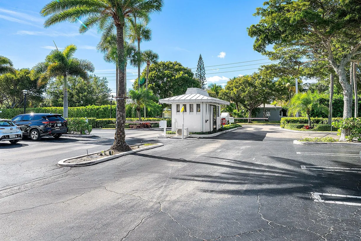 5200 N Flagler Drive #603, West Palm Beach, FL 33407 Property for sale