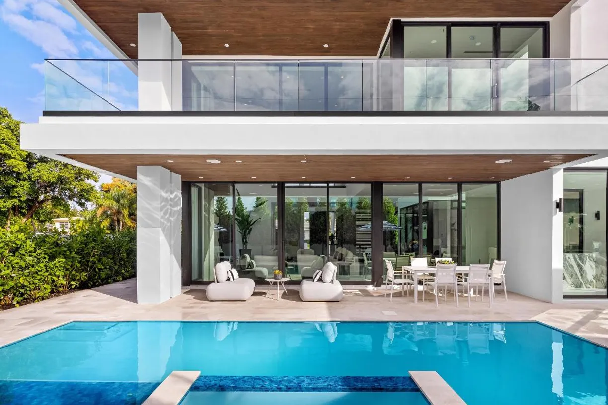 1099 NE 4th, Boca Raton, FL 33432 Property for sale