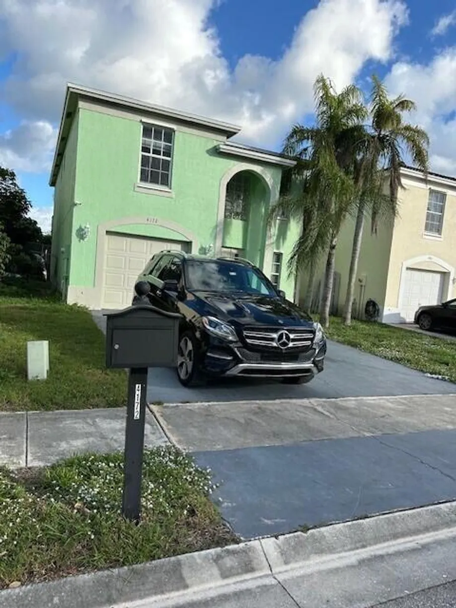 4172 Pine Hollow Circle, Greenacres, FL 33463 Property for sale