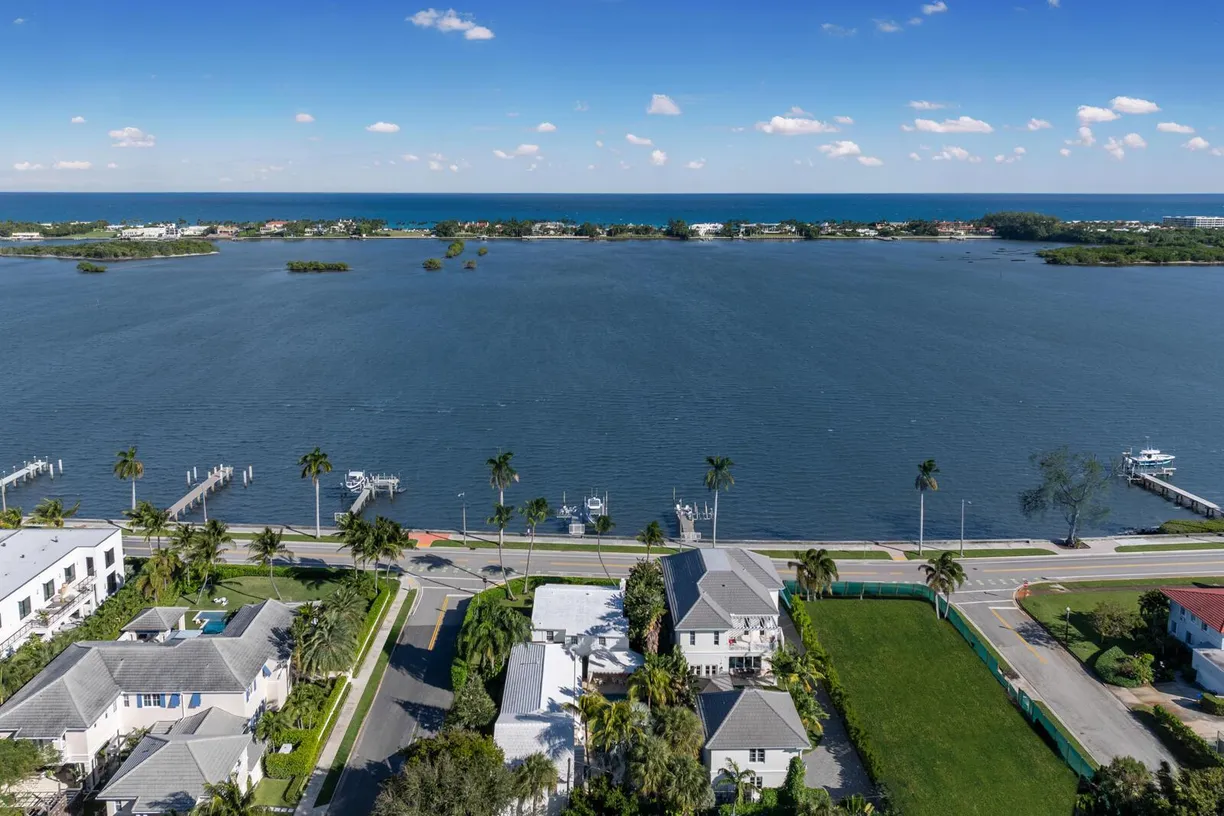 7103 S Flagler Drive, West Palm Beach, FL 33405 Property for sale