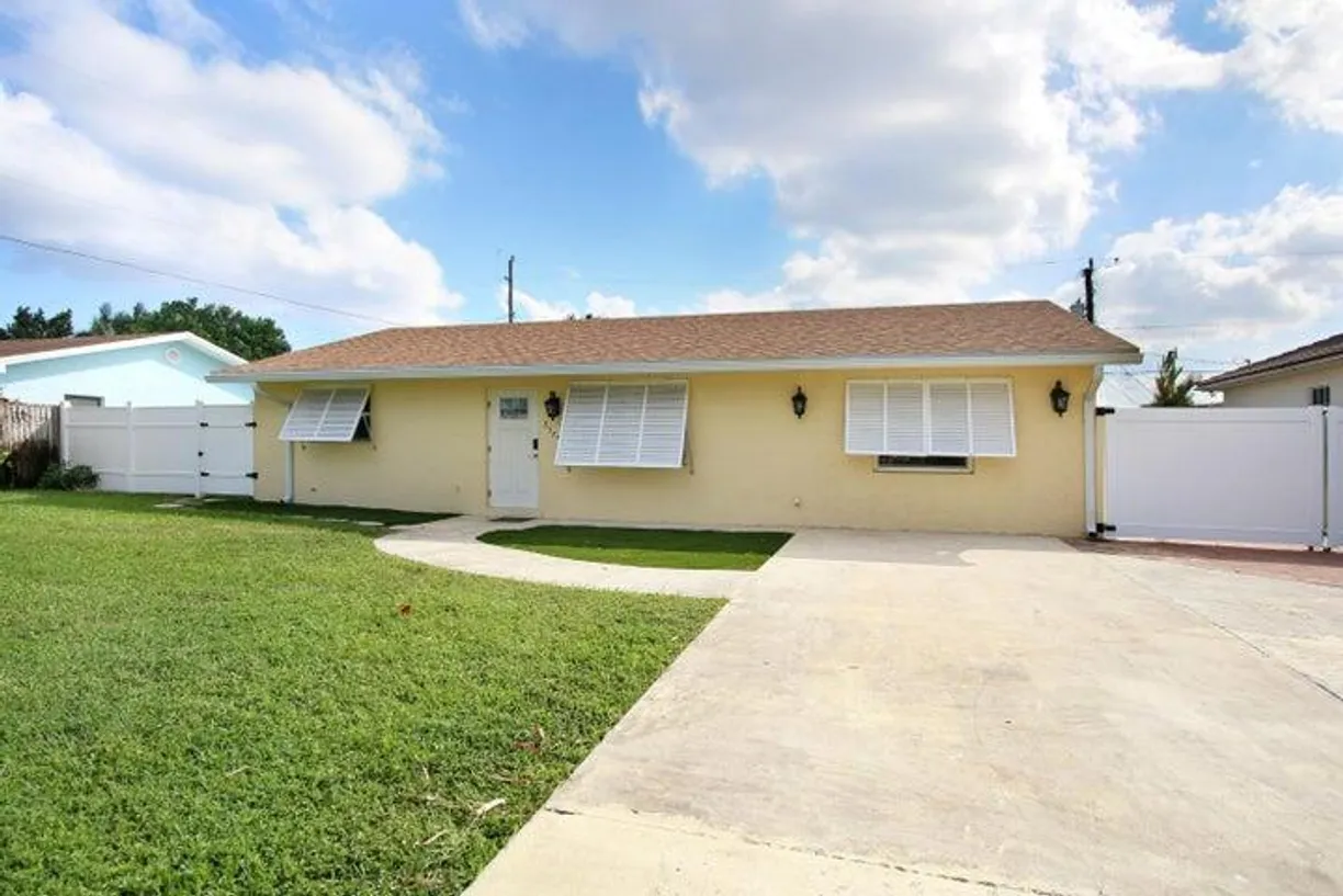 3574 Vagabond Road, Lake Worth, FL 33462 Property for rent