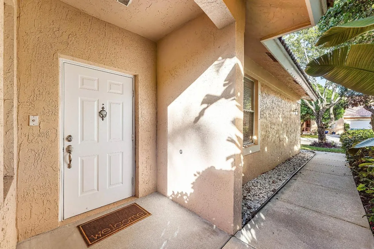 370 Coral Trace, Delray Beach, FL 33445 Property for sale