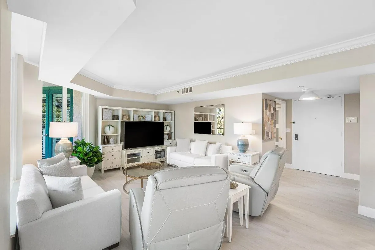 100 SE 5th Avenue #404, Boca Raton, FL 33432 Property for sale