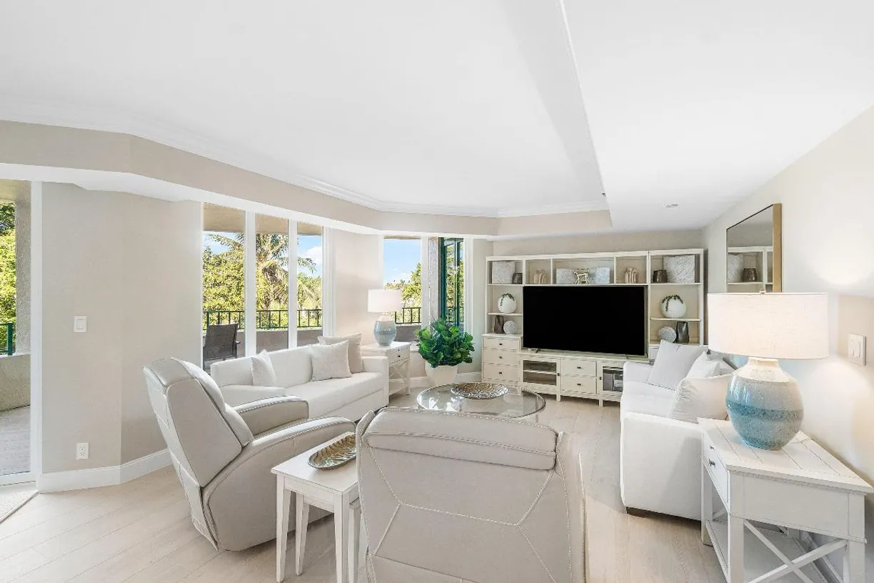 100 SE 5th Avenue #404, Boca Raton, FL 33432 Property for sale