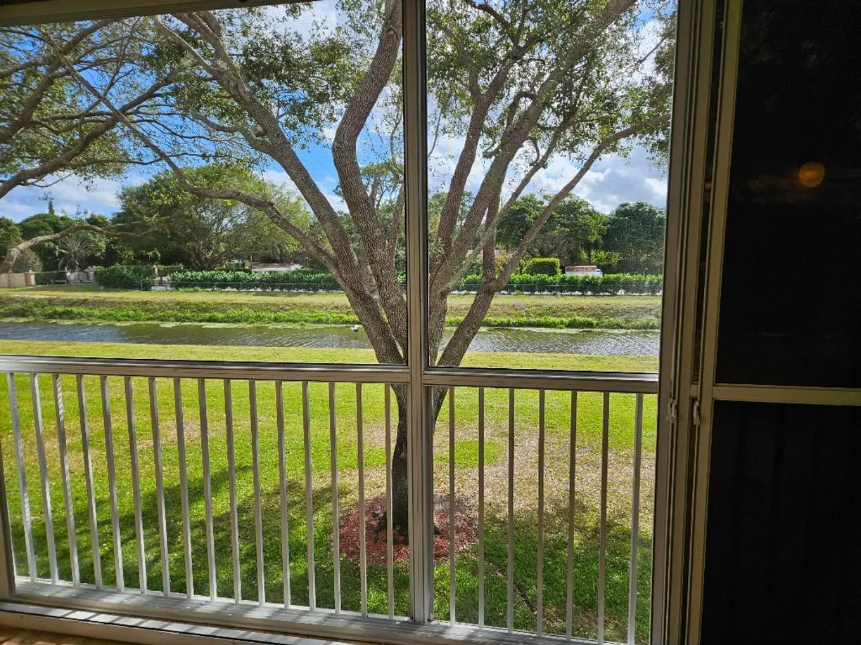 4734 Lucerne Lakes Boulevard #212, Lake Worth, FL 33467 Property for rent