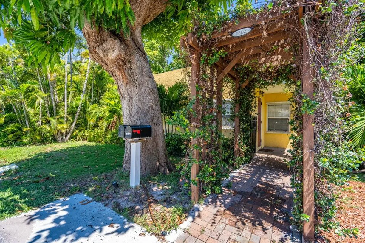 1602 N L Street, Lake Worth Beach, FL 33460 Property for sale