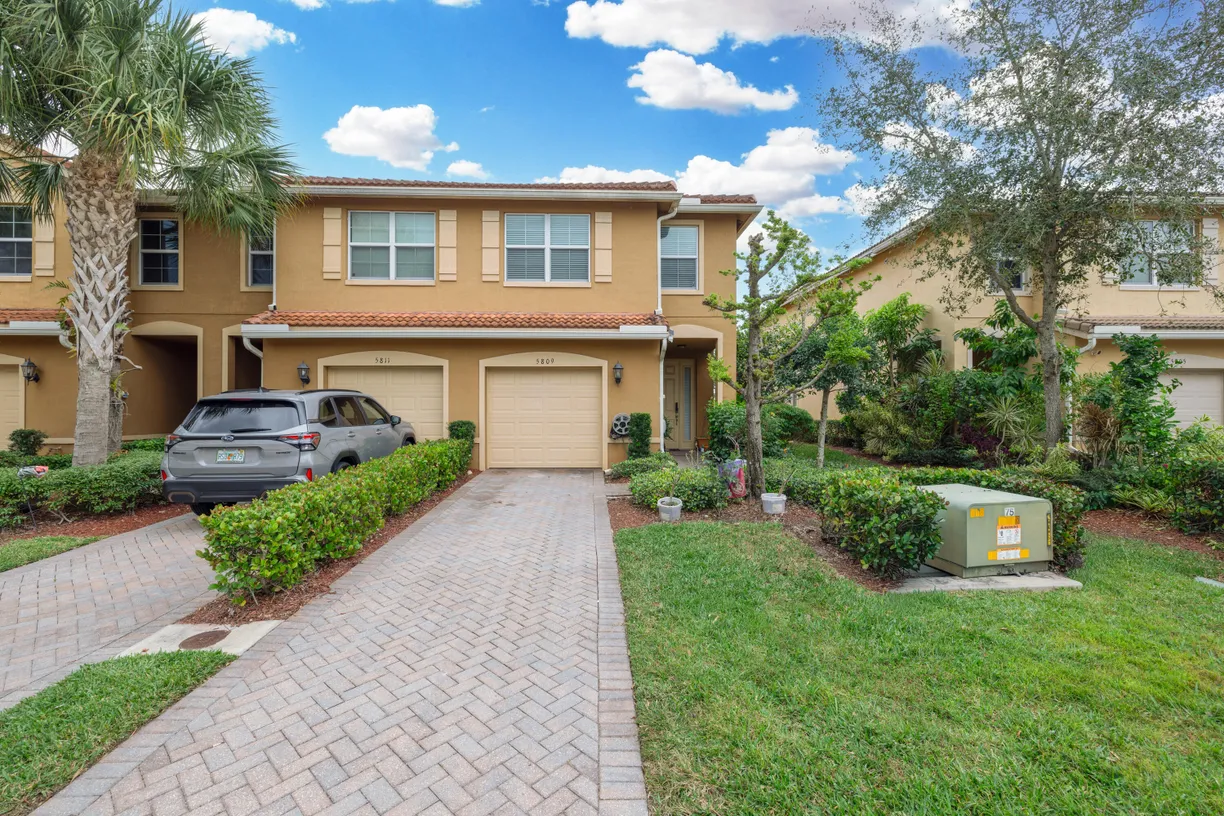 5809 Monterra Club Drive, Lake Worth, FL 33463 Property for sale