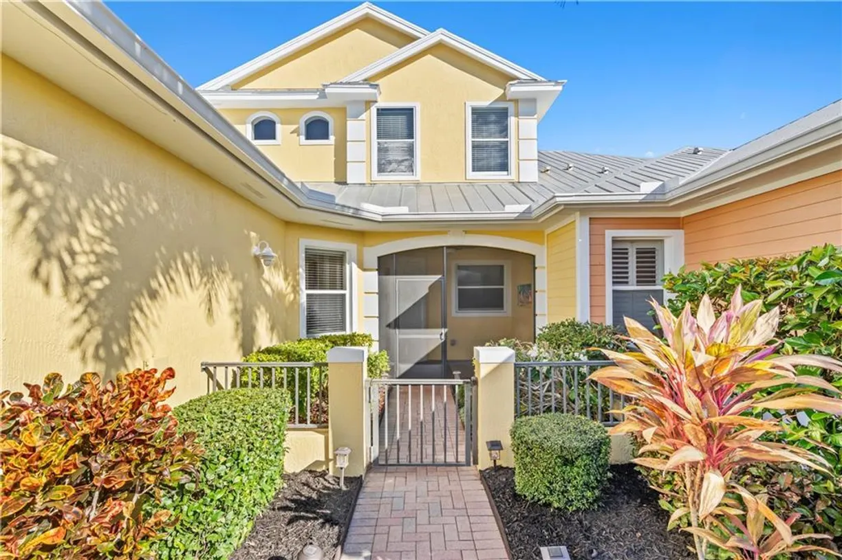 4585 Bridgepointe Way #165, Vero Beach, FL 32967 Property for sale