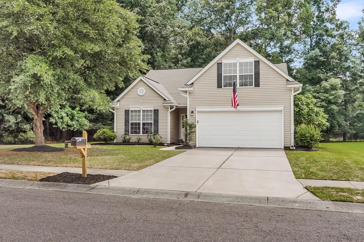 621 Beverly Drive, Summerville, SC 29485 Property for sale