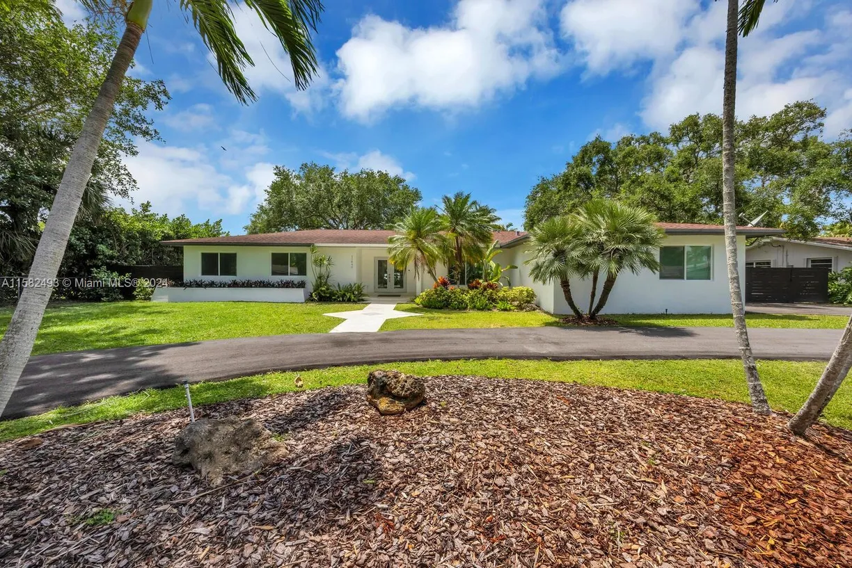 13840 SW 74th Ave, Palmetto Bay, FL 33158 Property for rent