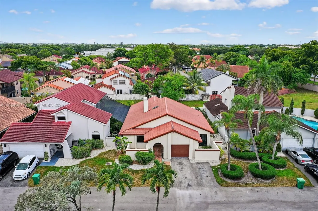 17329 NW 62nd Ct, Hialeah, FL 33015 Property for rent