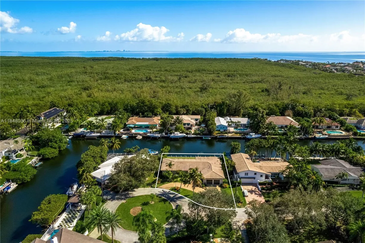 12511 Ramiro St, Coral Gables, FL 33156 Property for rent