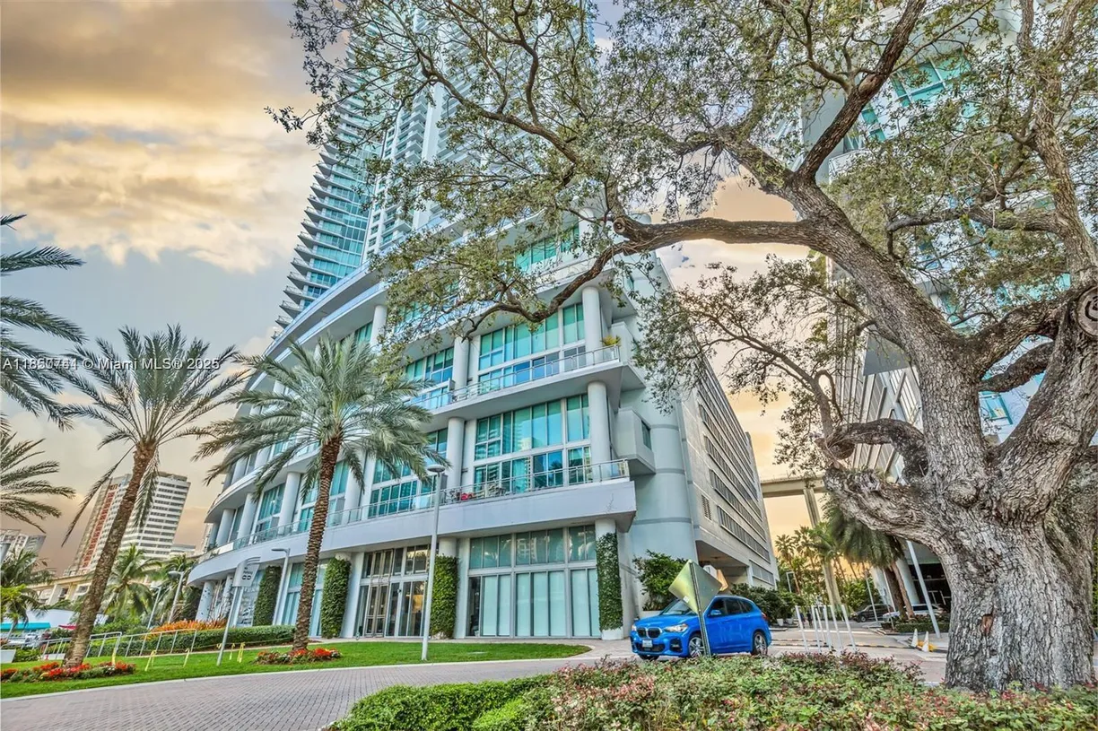 92 SW 3rd St #1507, Miami, FL 33130 Property for rent