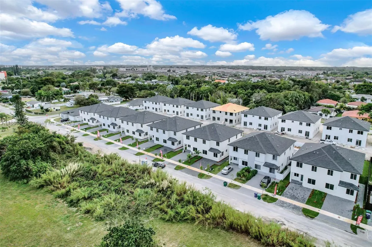 22479 SW 125 AVE #A, Miami, FL 33170 Property for sale