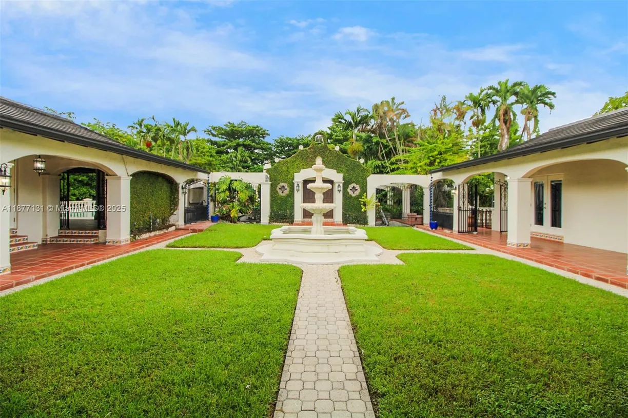 11835 SW 47th St, Miami, FL 33175 Property for sale