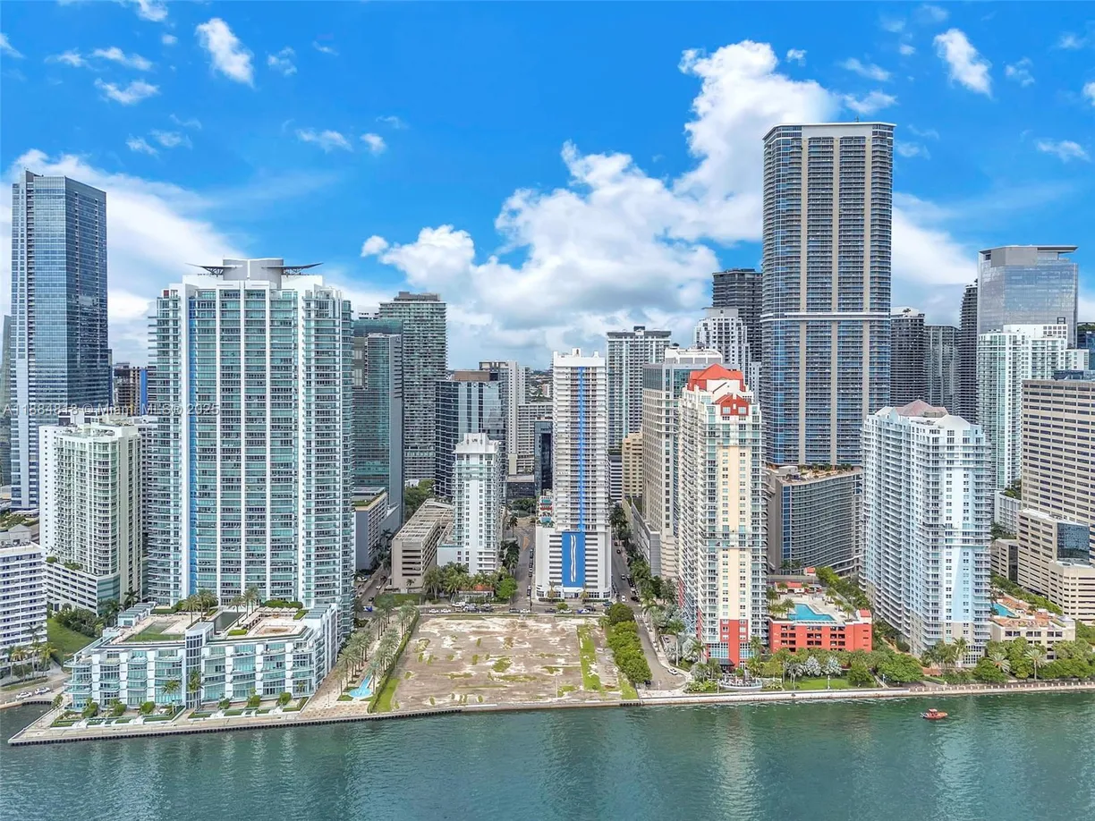 1200 Brickell Bay Dr #3123, Miami, FL 33131 Property for rent