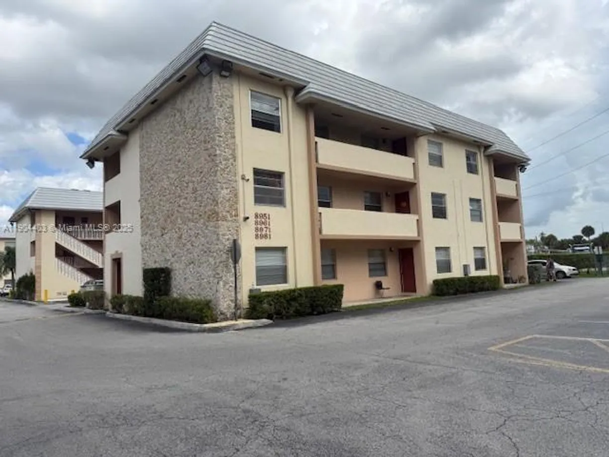 8951 SW 72nd St #328, Miami, FL 33173 Property for rent