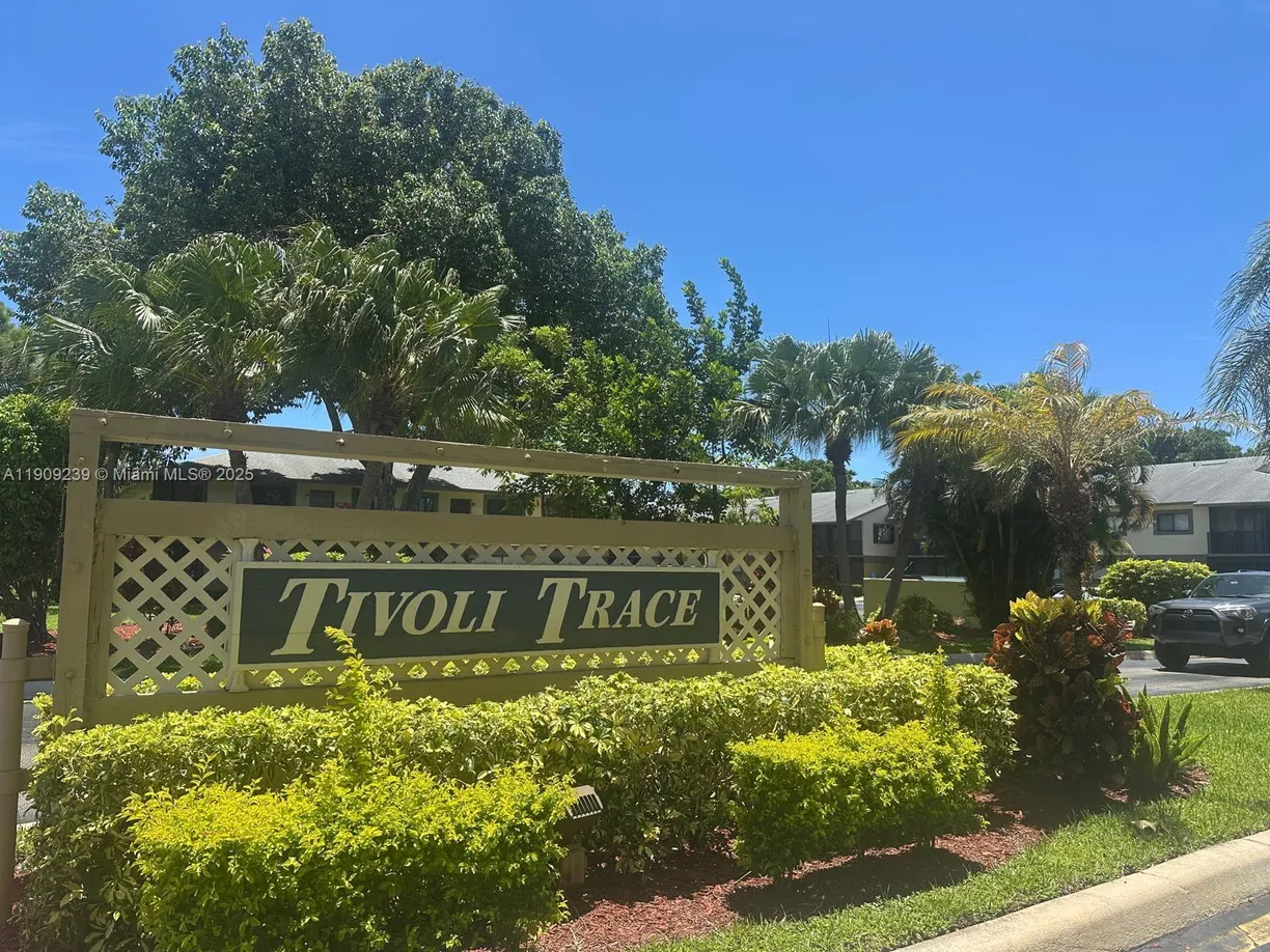 523 Trace Cir #105, Deerfield Beach, FL 33441 Property for sale
