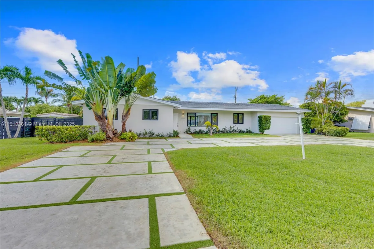 8000 SW 139th Ter, Palmetto Bay, FL 33158 Property for rent