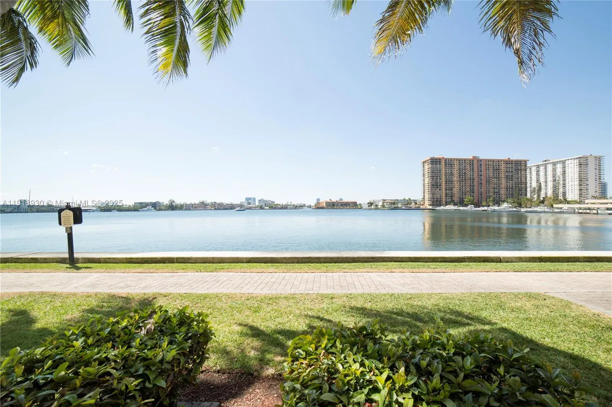 17100 N Bay Rd #1107, Sunny Isles Beach, FL 33160 Property for sale